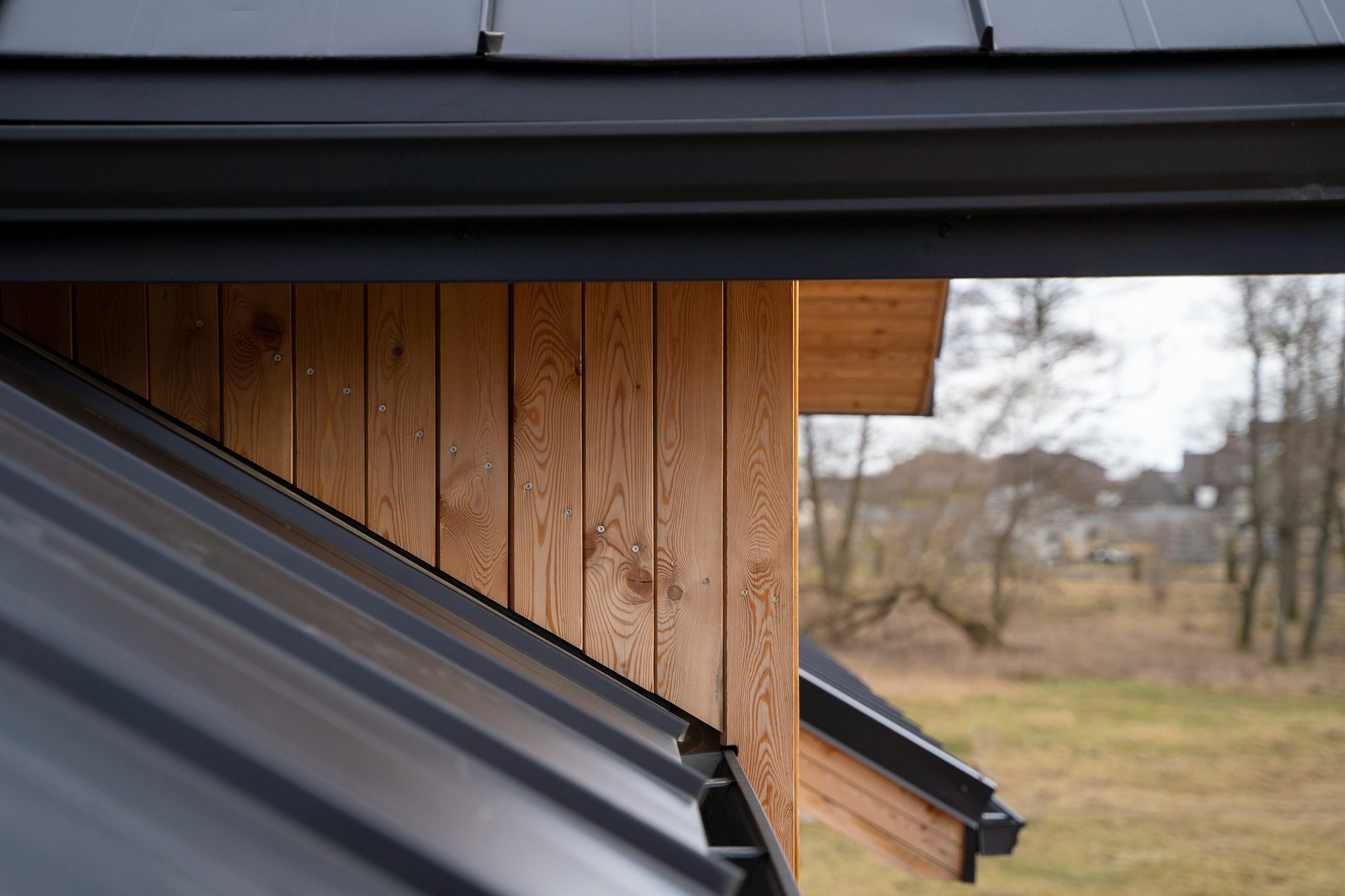 A DIY Guide On How to Install Snap-in Gutter Guards