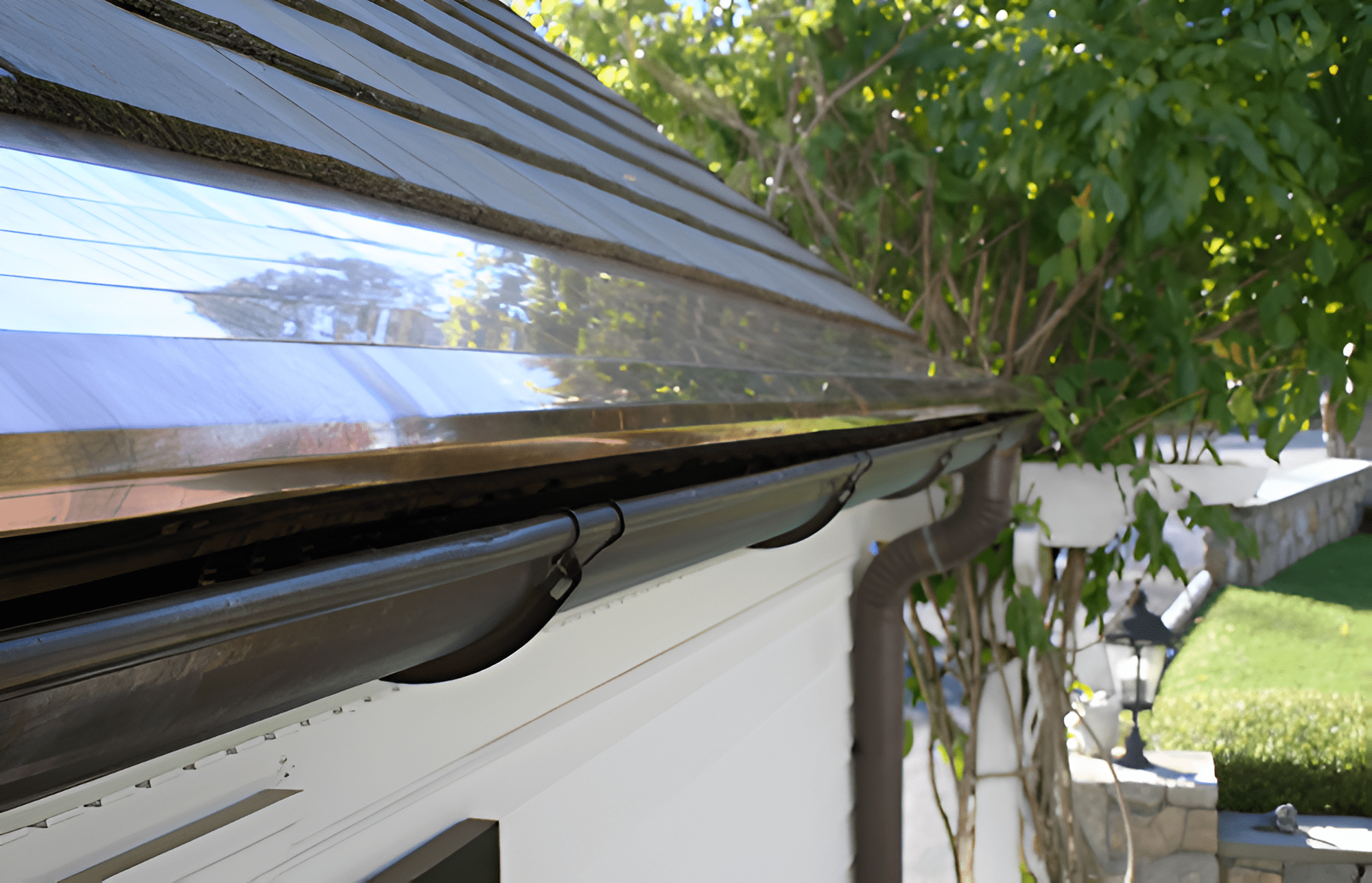 How to Install Gutter Guards: Best Gutter Mesh for Protection" | Gutter ...